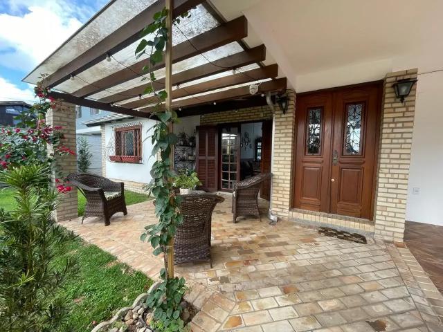 Casa / Sobrado para Venda em Florianópolis/SC Campeche 4 Quartos