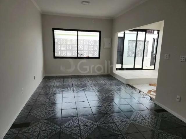 Casa / Sobrado para Venda em Florianópolis/SC Campeche 4 Quartos