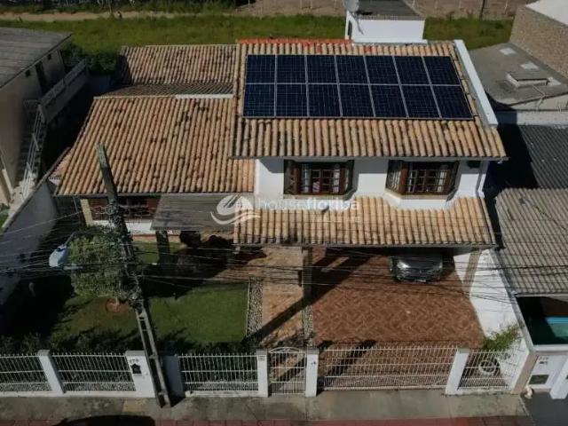 Casa / Sobrado para Venda em Florianópolis/SC Campeche 4 Quartos