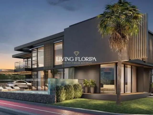 Casa / Sobrado para Venda em Florianópolis/SC Campeche 4 Quartos