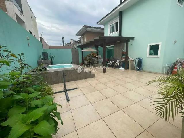 Casa / Sobrado para Venda em Florianópolis/SC Campeche 4 Quartos