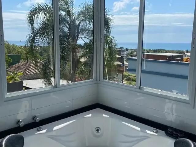 Casa / Sobrado para Venda em Florianópolis/SC Campeche 5 Quartos