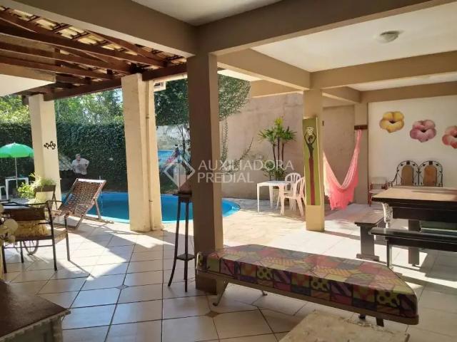 Casa / Sobrado para Venda em Florianópolis/SC Campeche 6 Quartos