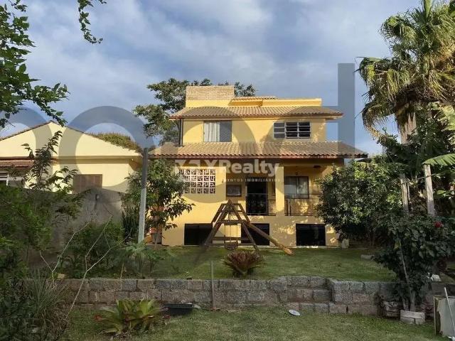 Casa / Sobrado para Venda em Florianópolis/SC Campeche 6 Quartos