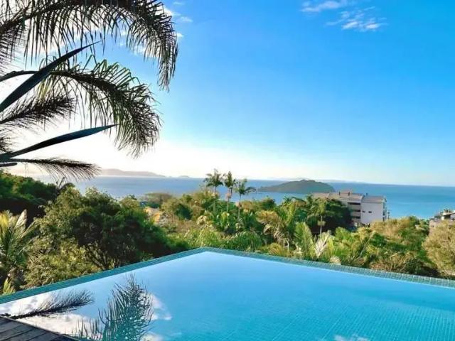 Casa / Sobrado para Venda em Florianópolis/SC Canajurê 6 Quartos