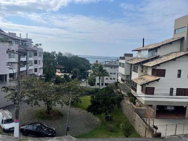 Casa / Sobrado para Venda em Florianópolis/SC Canasvieiras 2 Quartos