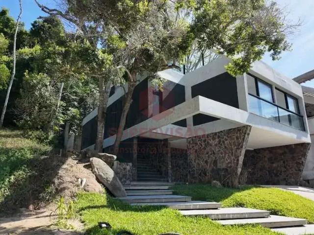 Casa / Sobrado para Venda em Florianópolis/SC Canasvieiras 3 Quartos