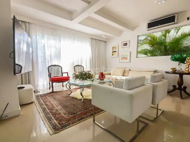 Casa / Sobrado para Venda em Florianópolis/SC Canasvieiras 3 Quartos