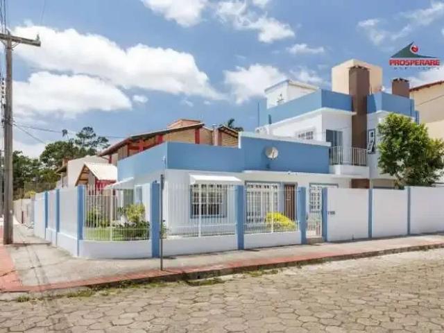 Casa / Sobrado para Venda em Florianópolis/SC Canasvieiras 4 Quartos