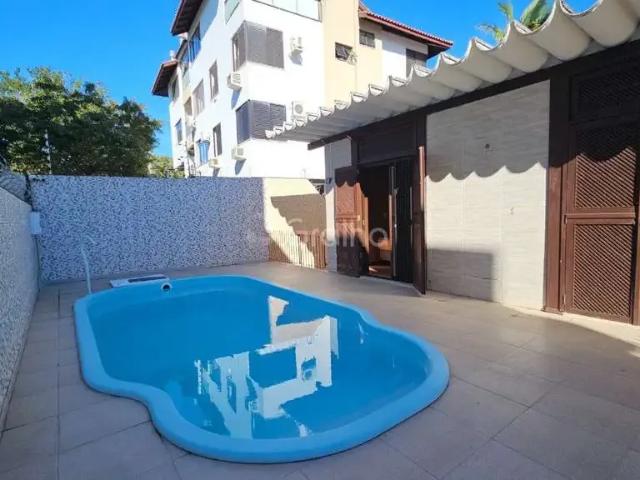 Casa / Sobrado para Venda em Florianópolis/SC Canasvieiras 4 Quartos