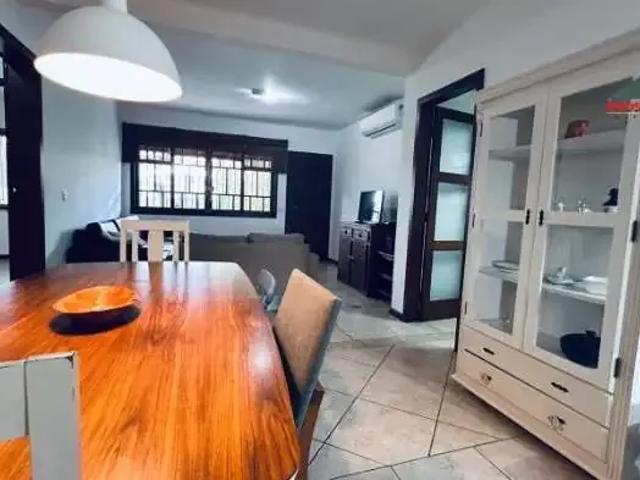 Casa / Sobrado para Venda em Florianópolis/SC Canasvieiras 4 Quartos