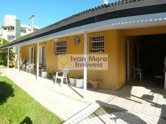 Casa / Sobrado para Venda em Florianópolis/SC Canasvieiras 4 Quartos