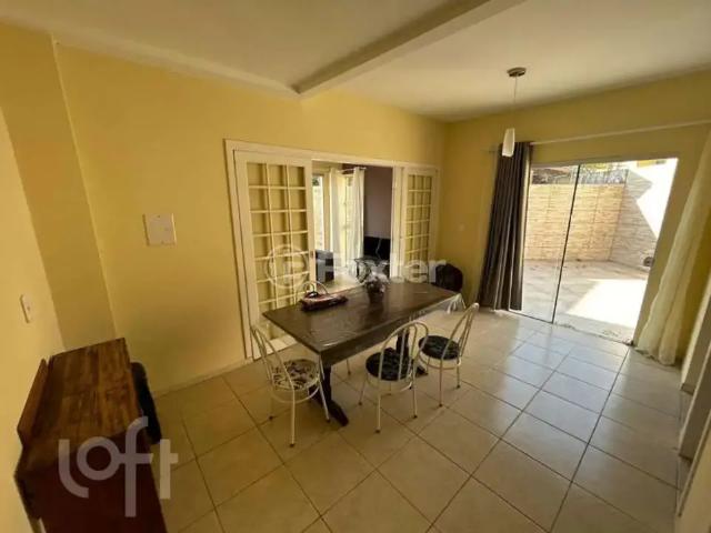 Casa / Sobrado para Venda em Florianópolis/SC Canasvieiras 4 Quartos