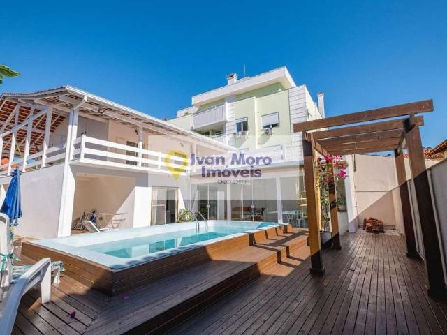 Casa / Sobrado para Venda em Florianópolis/SC Canasvieiras 4 Quartos