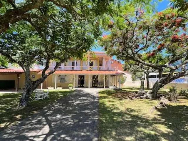 Casa / Sobrado para Venda em Florianópolis/SC Canasvieiras 5 Quartos