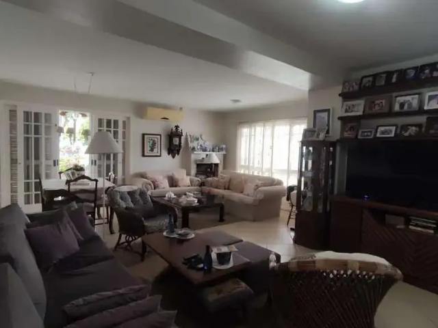 Casa / Sobrado para Venda em Florianópolis/SC Canasvieiras 5 Quartos