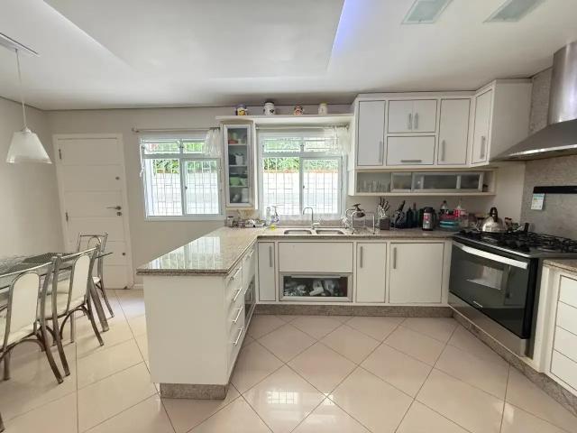 Casa / Sobrado para Venda em Florianópolis/SC Canasvieiras 6 Quartos