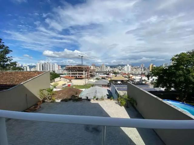 Casa / Sobrado para Venda em Florianópolis/SC Canto 2 Quartos