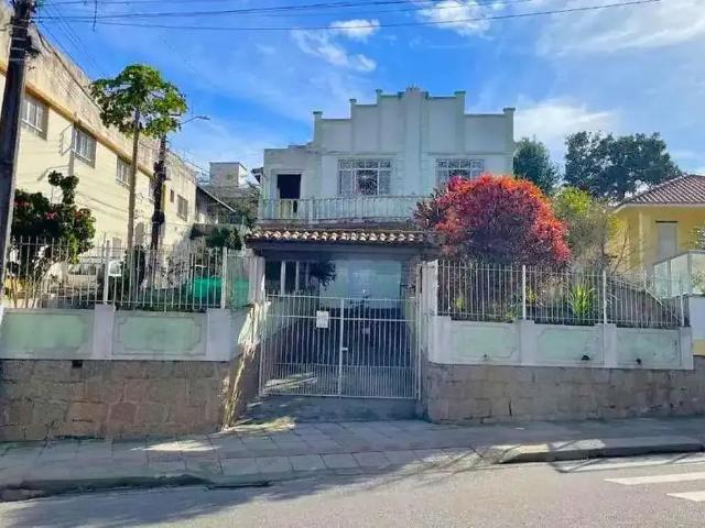 Casa / Sobrado para Venda em Florianópolis/SC Capoeiras 3 Quartos