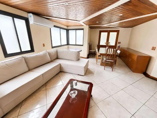 Casa / Sobrado para Venda em Florianópolis/SC Capoeiras 3 Quartos