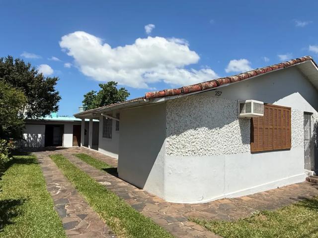 Casa / Sobrado para Venda em Florianópolis/SC Capoeiras 3 Quartos