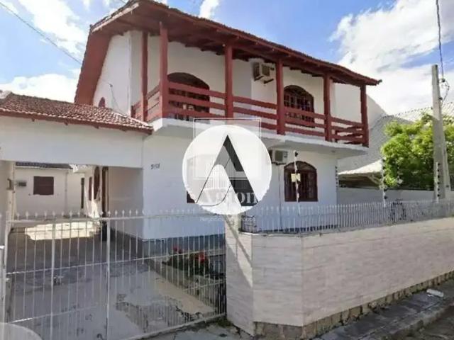 Casa / Sobrado para Venda em Florianópolis/SC Capoeiras 3 Quartos