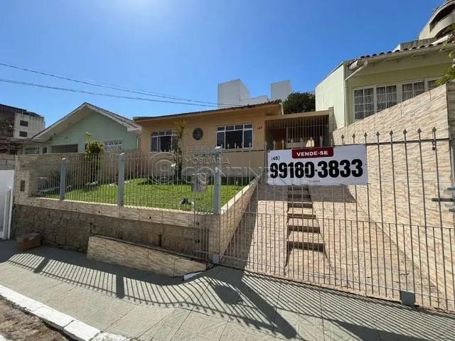 Casa / Sobrado para Venda em Florianópolis/SC Capoeiras 4 Quartos