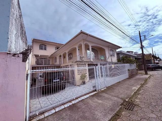 Casa / Sobrado para Venda em Florianópolis/SC Capoeiras 5 Quartos