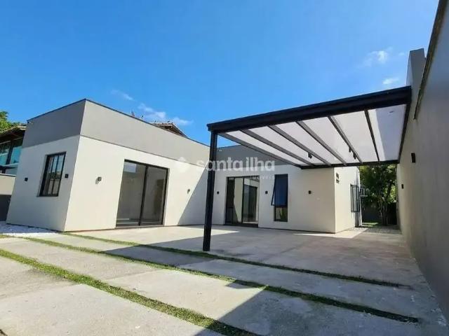 Casa / Sobrado para Venda em Florianópolis/SC Carianos 3 Quartos