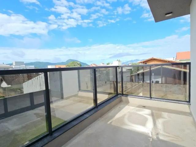 Casa / Sobrado para Venda em Florianópolis/SC Carianos 3 Quartos