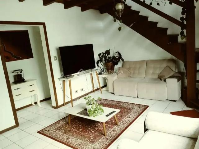 Casa / Sobrado para Venda em Florianópolis/SC Carianos 3 Quartos