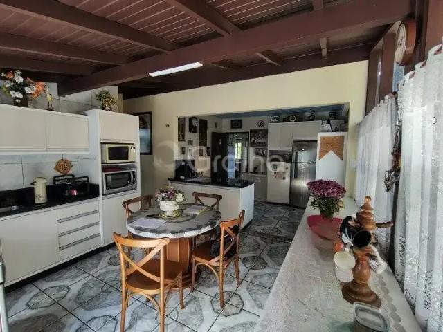 Casa / Sobrado para Venda em Florianópolis/SC Carianos 3 Quartos