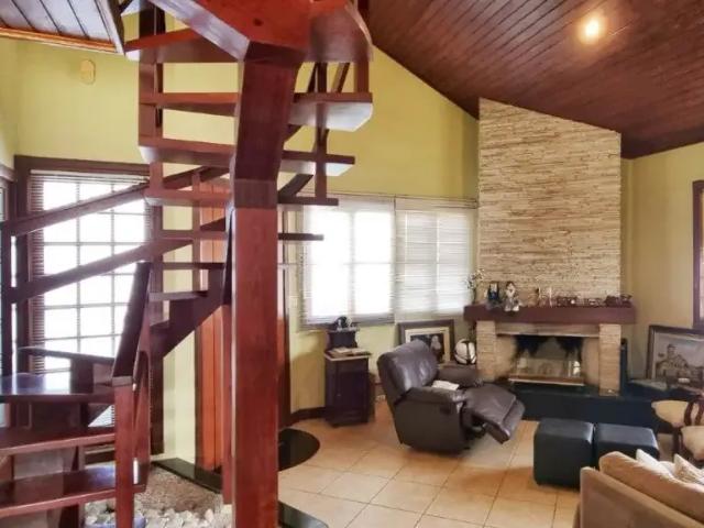 Casa / Sobrado para Venda em Florianópolis/SC Carianos 3 Quartos