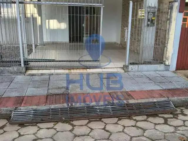 Casa / Sobrado para Venda em Florianópolis/SC Carianos 3 Quartos