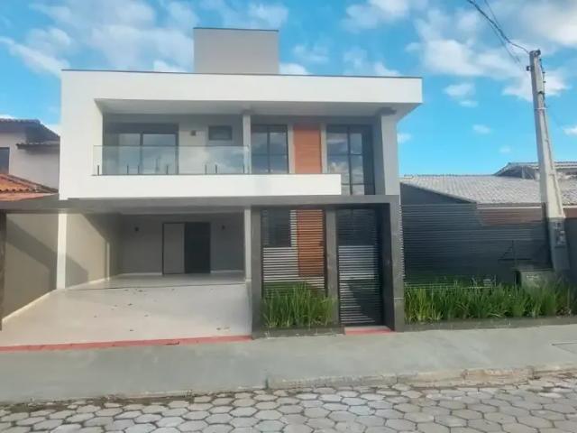 Casa / Sobrado para Venda em Florianópolis/SC Carianos 3 Quartos
