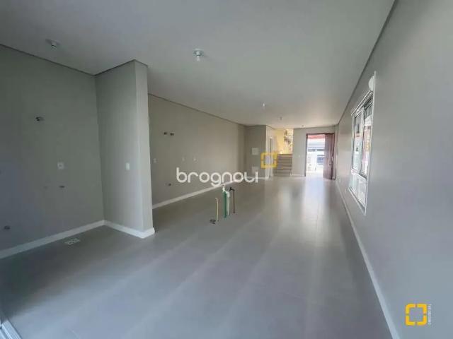 Casa / Sobrado para Venda em Florianópolis/SC Carianos 2 Quartos