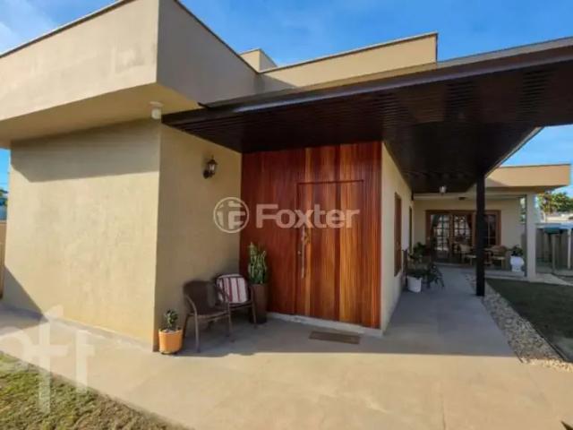 Casa / Sobrado para Venda em Florianópolis/SC Carianos 2 Quartos