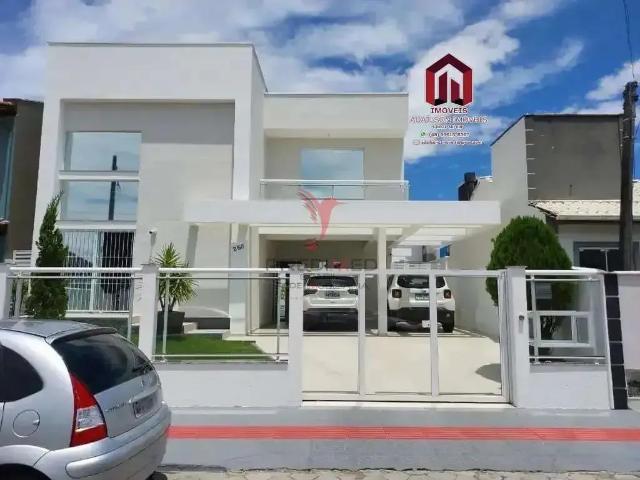 Casa / Sobrado para Venda em Florianópolis/SC Carianos 4 Quartos