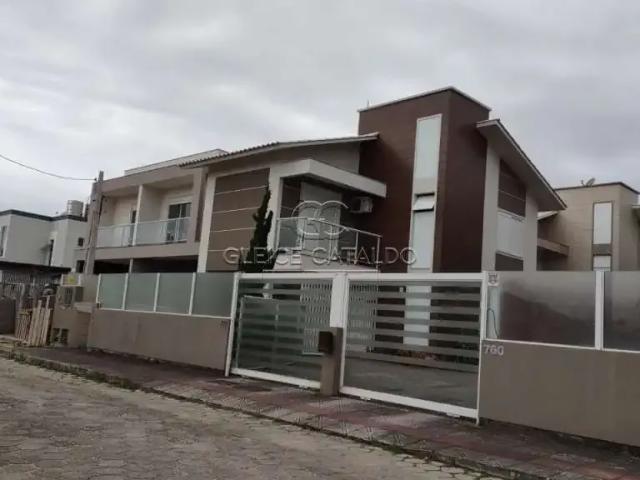 Casa / Sobrado para Venda em Florianópolis/SC Carianos 4 Quartos