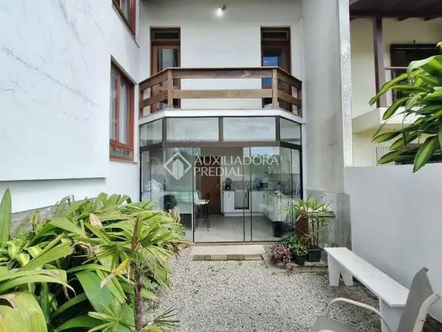 Casa / Sobrado para Venda em Florianópolis/SC Carvoeira 6 Quartos