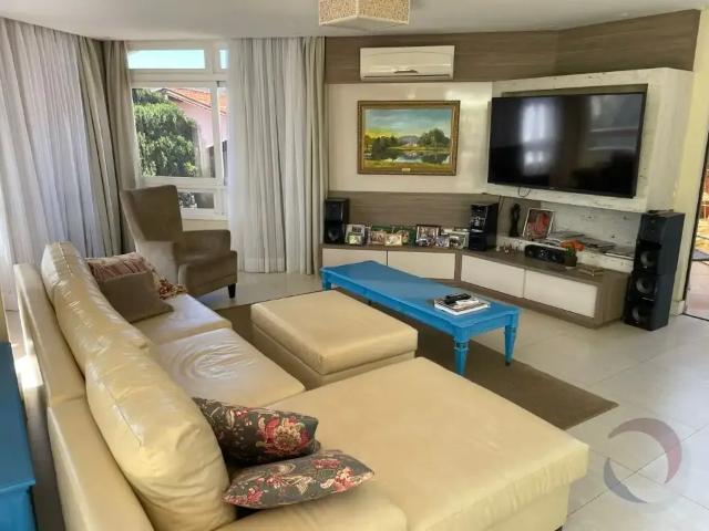 Casa / Sobrado para Venda em Florianópolis/SC Carvoeira 8 Quartos