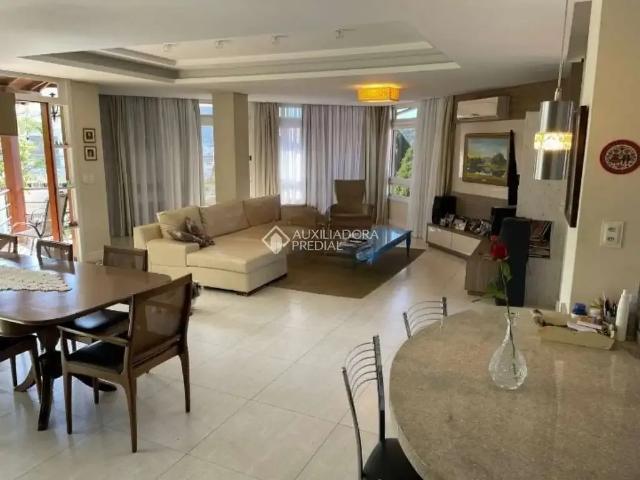 Casa / Sobrado para Venda em Florianópolis/SC Carvoeira 8 Quartos