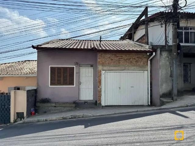 Casa / Sobrado para Venda em Florianópolis/SC Centro 2 Quartos