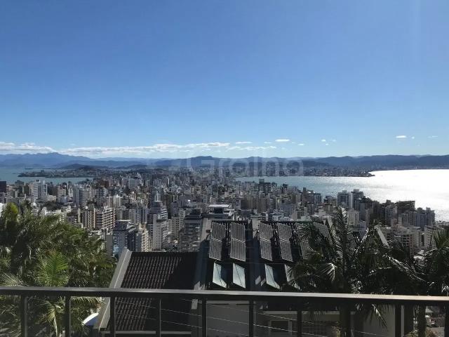 Casa / Sobrado para Venda em Florianópolis/SC Centro 2 Quartos