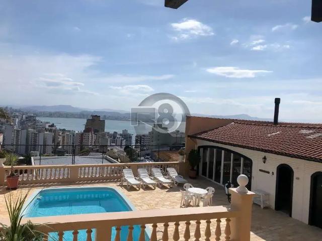 Casa / Sobrado para Venda em Florianópolis/SC Centro 3 Quartos