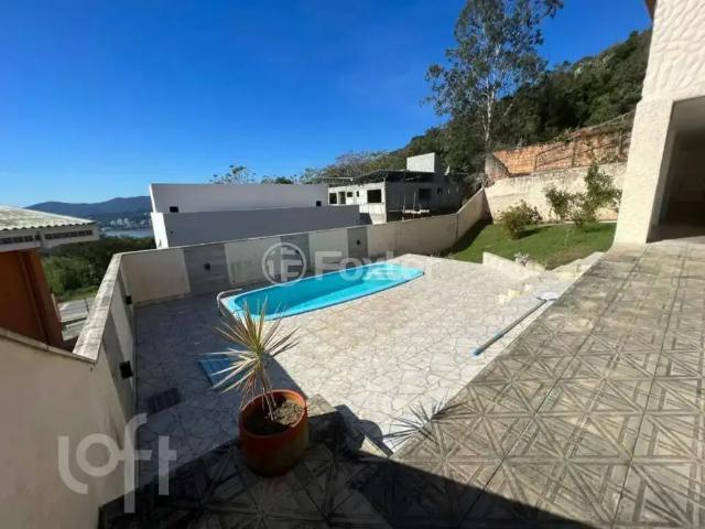 Casa / Sobrado para Venda em Florianópolis/SC Centro 3 Quartos
