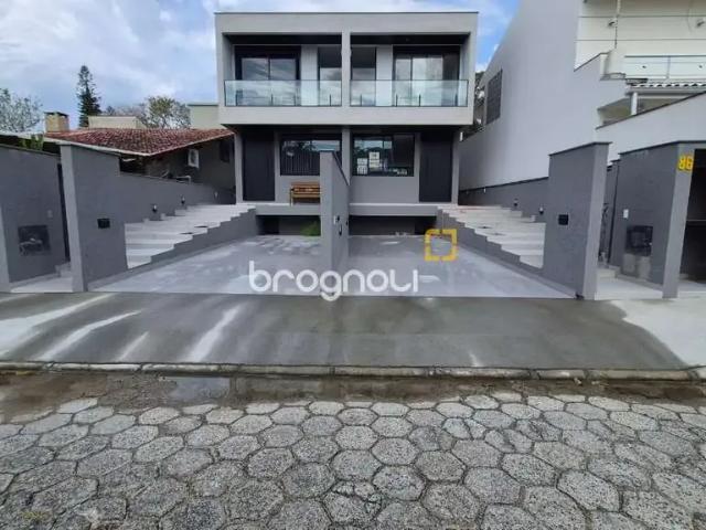 Casa / Sobrado para Venda em Florianópolis/SC Centro 3 Quartos