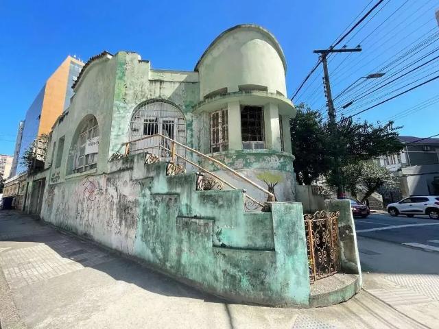 Casa / Sobrado para Venda em Florianópolis/SC Centro 3 Quartos