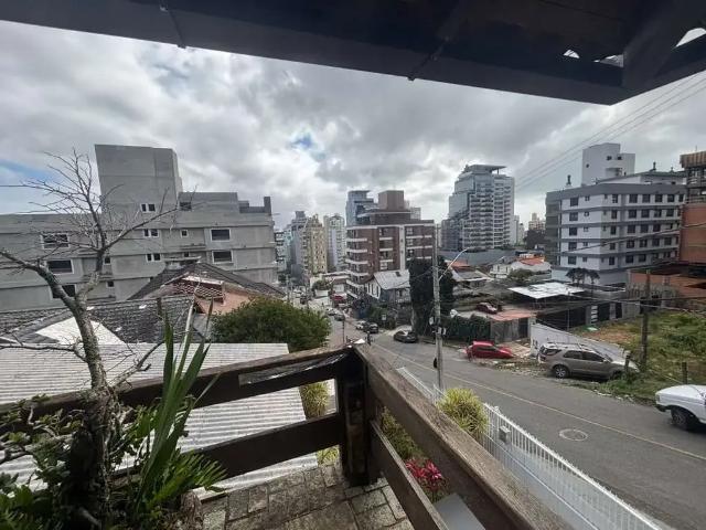 Casa / Sobrado para Venda em Florianópolis/SC Centro 3 Quartos