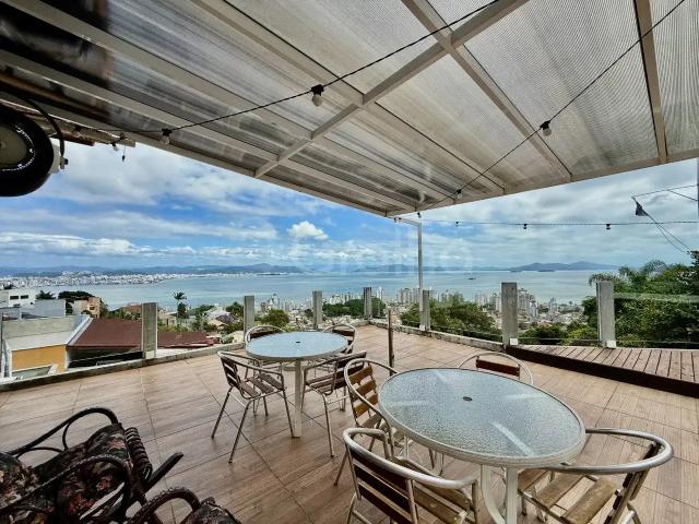 Casa / Sobrado para Venda em Florianópolis/SC Centro 3 Quartos